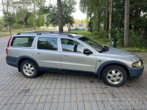 Серый Вольво ХС70 2002 в Рига, объемом двигателя 2.40 л и пробегом 424 тыс. км за 3000 €, фото  на AUTOMOTO.COM.LV