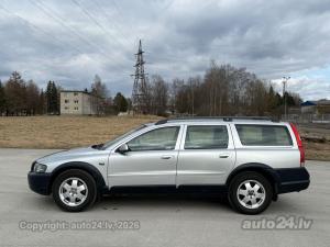 Pelēks Volvo XC70 2003 Paide, ar dzinēja tilpumu 2.40 L un nobraukumu 349 tūkst. km par 3999 €, foto 6 vietnē AUTOMOTO.COM.LV