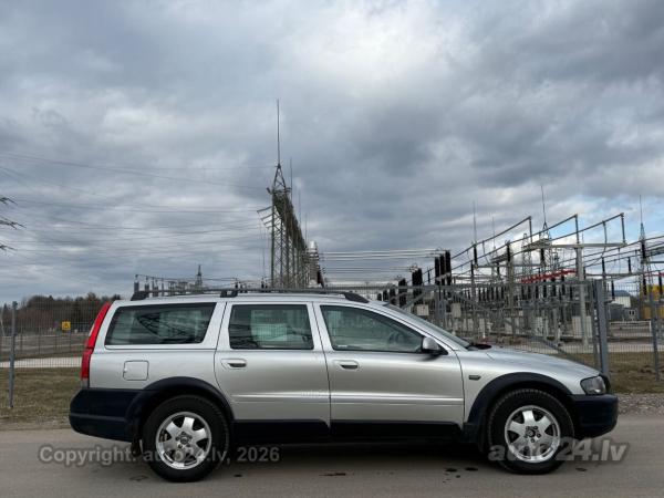 Grey Volvo XC70 2003 in Paide, with an engine capacity of 2.40 L and mileage of 349 thousand km for 3999 €, photo 6 on AUTOMOTO.COM.LV