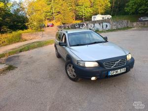 Grey Volvo XC70 2003 in Vilnius, with an engine capacity of 2.40 L and mileage of 405 thousand km for 1250 €, photo 3 on AUTOMOTO.COM.LV