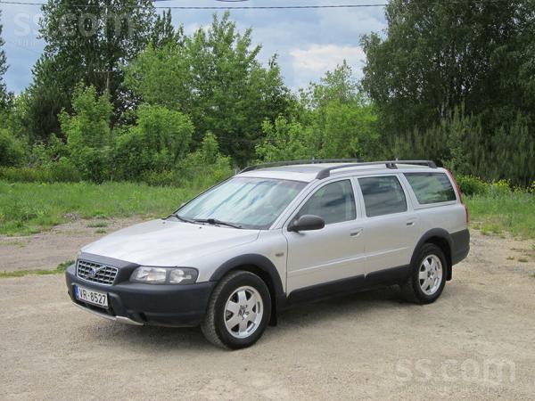 Pelēks Volvo XC70 2003 Rīga, ar dzinēja tilpumu 2.40 L un nobraukumu 0 tūkst. km par 1250 €, foto 1 vietnē AUTOMOTO.COM.LV
