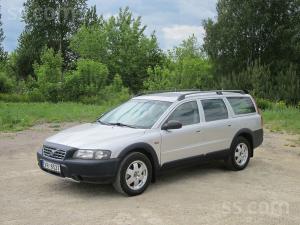Pelēks Volvo XC70 2003 Rīga, ar dzinēja tilpumu 2.40 L un nobraukumu 0 tūkst. km par 1300 €, foto  vietnē AUTOMOTO.COM.LV