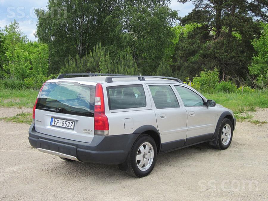 Pelēks Volvo XC70 2003 Rīga, ar dzinēja tilpumu 2.40 L un nobraukumu 0 tūkst. km par 1300 €, foto 4 vietnē AUTOMOTO.COM.LV