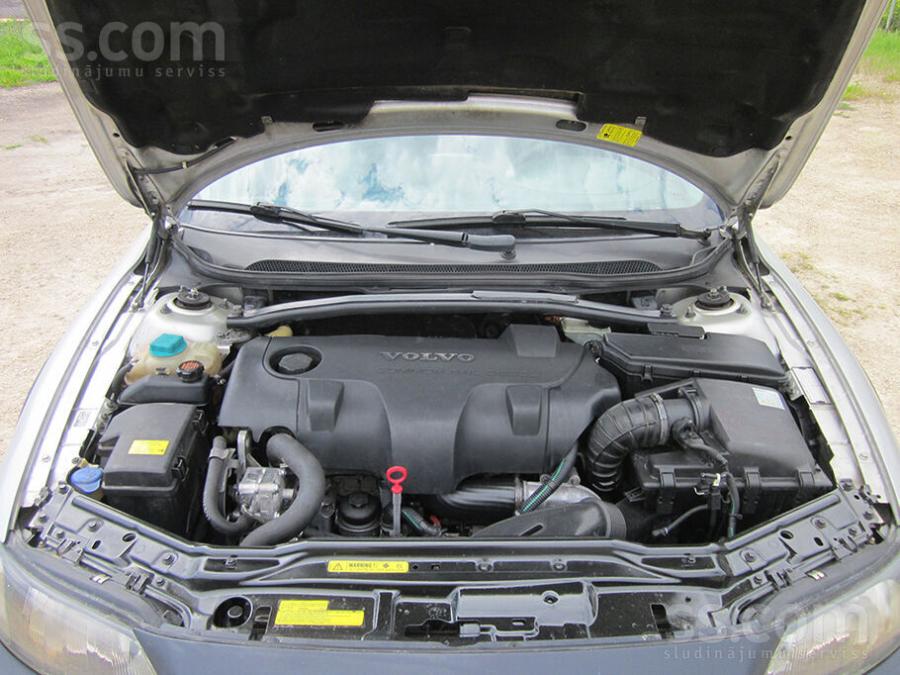 Pelēks Volvo XC70 2003 Rīga, ar dzinēja tilpumu 2.40 L un nobraukumu 0 tūkst. km par 1300 €, foto 10 vietnē AUTOMOTO.COM.LV