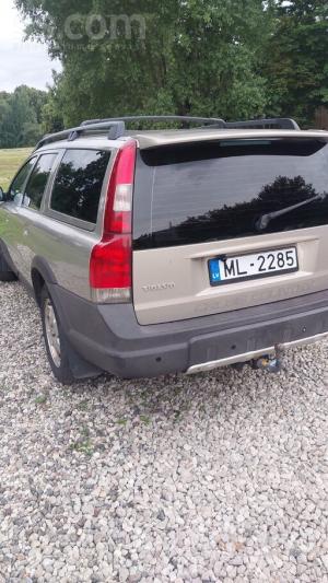 Grey Volvo XC70 2003 in Riga, with an engine capacity of 2.40 L and mileage of 350 thousand km for 2650 €, photo 6 on AUTOMOTO.COM.LV