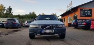 Grey Volvo XC70 2003 in Valmiera, with an engine capacity of 2.40 L and mileage of 319 thousand km for 3000 €, photo 9 on AUTOMOTO.COM.LV