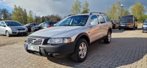 Grey Volvo XC70 2003 in Valmiera, with an engine capacity of 2.50 L and mileage of 463 thousand km for 1650 €, photo 7 on AUTOMOTO.COM.LV