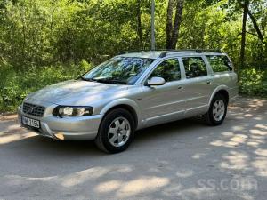 Pelēks Volvo XC70 2003 Rīga, ar dzinēja tilpumu 2.50 L un nobraukumu 0 tūkst. km par 3299 €, foto  vietnē AUTOMOTO.COM.LV