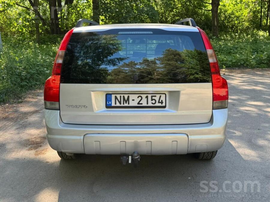 Серый Вольво ХС70 2003 в Рига, объемом двигателя 2.50 л и пробегом 0 тыс. км за 3299 €, фото 5 на AUTOMOTO.COM.LV