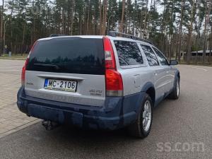 Grey Volvo XC70 2003 in Riga, with an engine capacity of 2.40 L and mileage of 515 thousand km for 1750 €, photo 4 on AUTOMOTO.COM.LV