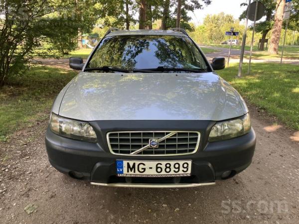 Pelēks Volvo XC70 2003 Jelgava, ar dzinēja tilpumu 2.40 L un nobraukumu 317 tūkst. km par 2450 €, foto 2 vietnē AUTOMOTO.COM.LV