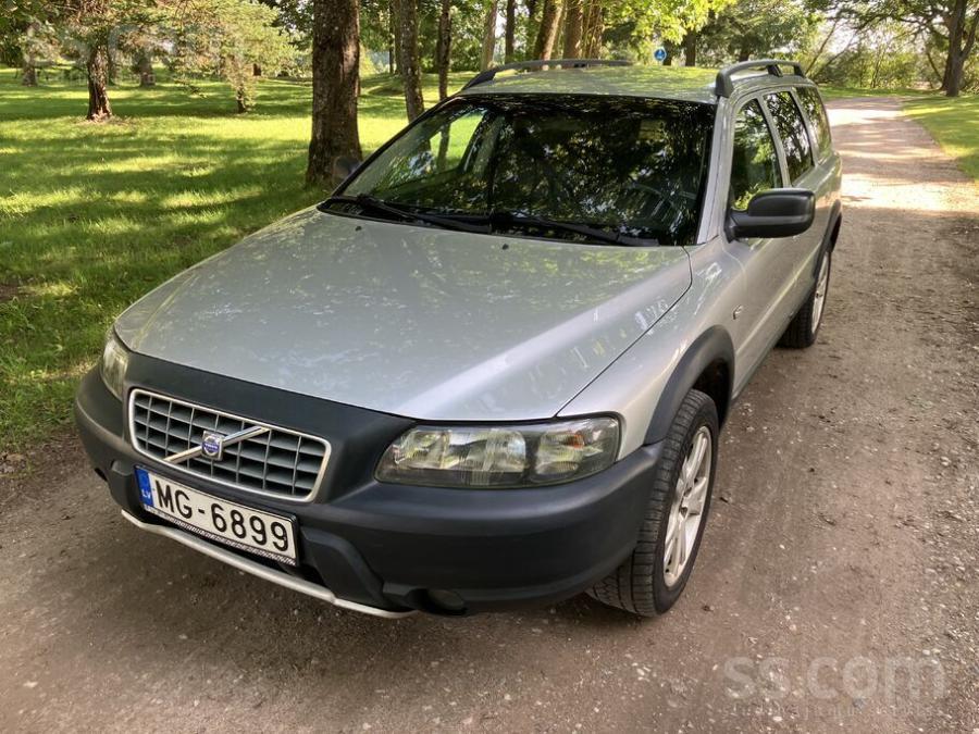 Pelēks Volvo XC70 2003 Jelgava, ar dzinēja tilpumu 2.40 L un nobraukumu 317 tūkst. km par 2450 €, foto 4 vietnē AUTOMOTO.COM.LV