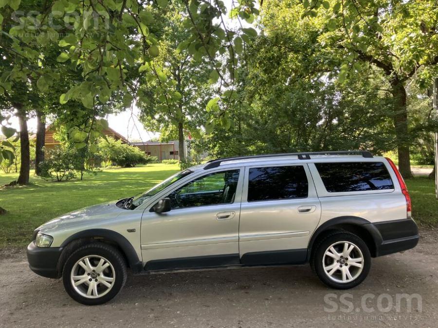 Pelēks Volvo XC70 2003 Jelgava, ar dzinēja tilpumu 2.40 L un nobraukumu 317 tūkst. km par 2450 €, foto 6 vietnē AUTOMOTO.COM.LV