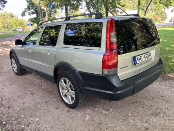 Pelēks Volvo XC70 2003 Jelgava, ar dzinēja tilpumu 2.40 L un nobraukumu 317 tūkst. km par 2450 €, foto 6 vietnē AUTOMOTO.COM.LV
