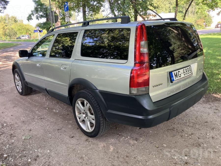 Pelēks Volvo XC70 2003 Jelgava, ar dzinēja tilpumu 2.40 L un nobraukumu 317 tūkst. km par 2450 €, foto 7 vietnē AUTOMOTO.COM.LV