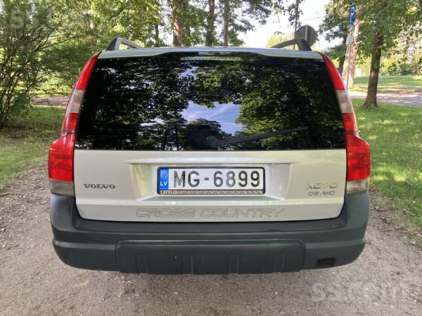 Pelēks Volvo XC70 2003 Jelgava, ar dzinēja tilpumu 2.40 L un nobraukumu 317 tūkst. km par 2450 €, foto 7 vietnē AUTOMOTO.COM.LV