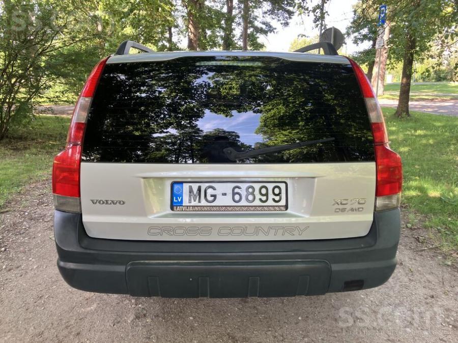 Pelēks Volvo XC70 2003 Jelgava, ar dzinēja tilpumu 2.40 L un nobraukumu 317 tūkst. km par 2450 €, foto 8 vietnē AUTOMOTO.COM.LV