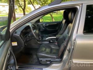 Pelēks Volvo XC70 2003 Jelgava, ar dzinēja tilpumu 2.40 L un nobraukumu 317 tūkst. km par 2450 €, foto 13 vietnē AUTOMOTO.COM.LV