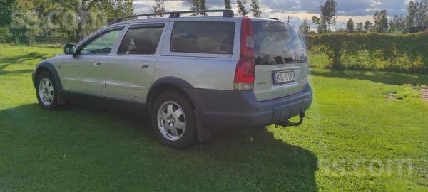 Pelēks Volvo XC70 2003 Rīga, ar dzinēja tilpumu 2.40 L un nobraukumu 483 tūkst. km par 1600 €, foto 8 vietnē AUTOMOTO.COM.LV