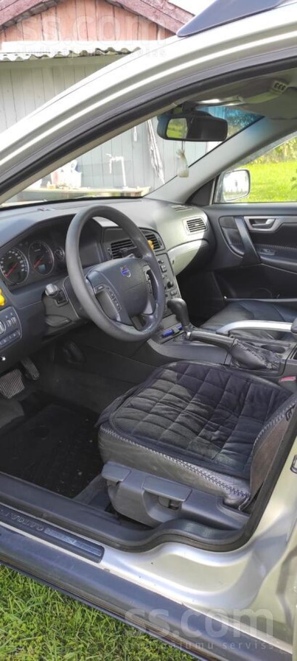 Pelēks Volvo XC70 2003 Rīga, ar dzinēja tilpumu 2.40 L un nobraukumu 483 tūkst. km par 1600 €, foto 10 vietnē AUTOMOTO.COM.LV
