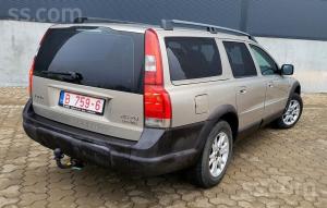 Grey Volvo XC70 2004 in Riga, with an engine capacity of 2.40 L and mileage of 345 thousand km for 3790 €, photo 5 on AUTOMOTO.COM.LV