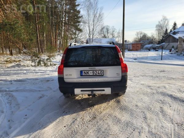 Pelēks Volvo XC70 2004 Rīga, ar dzinēja tilpumu 2.50 L un nobraukumu 272 tūkst. km par 2700 €, foto 3 vietnē AUTOMOTO.COM.LV
