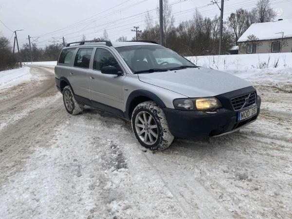 Pelēks Volvo XC70 2004 Viļņa, ar dzinēja tilpumu 2.40 L un nobraukumu 550 tūkst. km par 2500 €, foto 1 vietnē AUTOMOTO.COM.LV