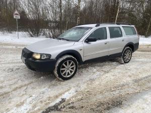 Grey Volvo XC70 2004 in Vilnius, with an engine capacity of 2.40 L and mileage of 550 thousand km for 2500 €, photo 4 on AUTOMOTO.COM.LV