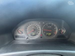Grey Volvo XC70 2004 in Plunge, with an engine capacity of 2.40 L and mileage of 347 thousand km for 2500 €, photo 18 on AUTOMOTO.COM.LV