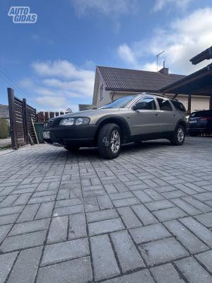 Grey Volvo XC70 2004 in Plunge, with an engine capacity of 2.40 L and mileage of 347 thousand km for 2500 €, photo 22 on AUTOMOTO.COM.LV