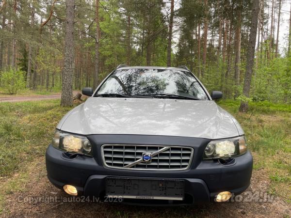 Pelēks Volvo XC70 2004 Tallina, ar dzinēja tilpumu 2.40 L un nobraukumu 240 tūkst. km par 4999 €, foto 7 vietnē AUTOMOTO.COM.LV