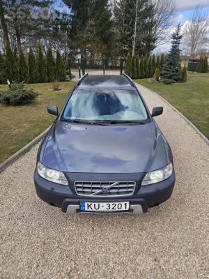 Pelēks Volvo XC70 2004 Ogre, ar dzinēja tilpumu 2.40 L un nobraukumu 354 tūkst. km par 1800 €, foto 3 vietnē AUTOMOTO.COM.LV