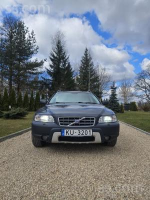 Pelēks Volvo XC70 2004 Ogre, ar dzinēja tilpumu 2.40 L un nobraukumu 354 tūkst. km par 1800 €, foto 4 vietnē AUTOMOTO.COM.LV