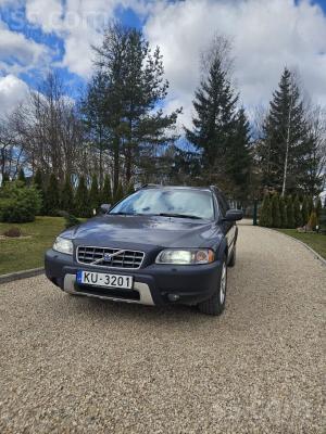 Pelēks Volvo XC70 2004 Ogre, ar dzinēja tilpumu 2.40 L un nobraukumu 354 tūkst. km par 1800 €, foto 5 vietnē AUTOMOTO.COM.LV