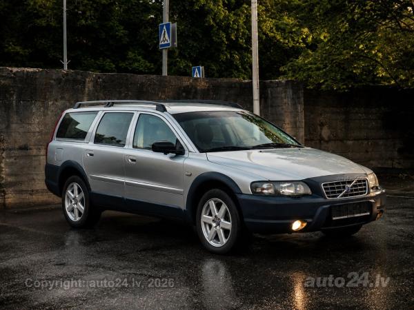 Pelēks Volvo XC70 2004 Tallina, ar dzinēja tilpumu 0.00 L un nobraukumu 240 tūkst. km par 5400 €, foto 4 vietnē AUTOMOTO.COM.LV