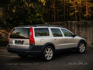 Pelēks Volvo XC70 2004 Tallina, ar dzinēja tilpumu 0.00 L un nobraukumu 240 tūkst. km par 5400 €, foto 6 vietnē AUTOMOTO.COM.LV