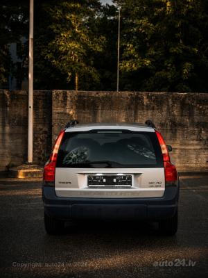 Pelēks Volvo XC70 2004 Tallina, ar dzinēja tilpumu 0.00 L un nobraukumu 240 tūkst. km par 5400 €, foto 7 vietnē AUTOMOTO.COM.LV