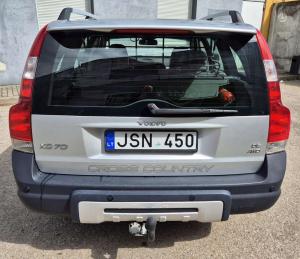 Grey Volvo XC70 2004 in Vilnius, with an engine capacity of 2.40 L and mileage of 479 thousand km for 2500 €, photo 6 on AUTOMOTO.COM.LV
