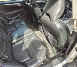 Grey Volvo XC70 2004 in Vilnius, with an engine capacity of 2.40 L and mileage of 479 thousand km for 2500 €, photo 11 on AUTOMOTO.COM.LV