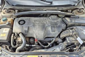 Grey Volvo XC70 2004 in Vilnius, with an engine capacity of 2.40 L and mileage of 479 thousand km for 2500 €, photo 15 on AUTOMOTO.COM.LV