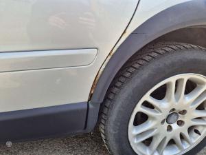 Grey Volvo XC70 2004 in Vilnius, with an engine capacity of 2.40 L and mileage of 479 thousand km for 2500 €, photo 16 on AUTOMOTO.COM.LV