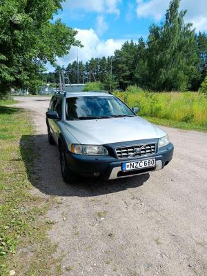 Pelēks Volvo XC70 2004 Viļņa, ar dzinēja tilpumu 2.40 L un nobraukumu 322 tūkst. km par 3400 €, foto 3 vietnē AUTOMOTO.COM.LV