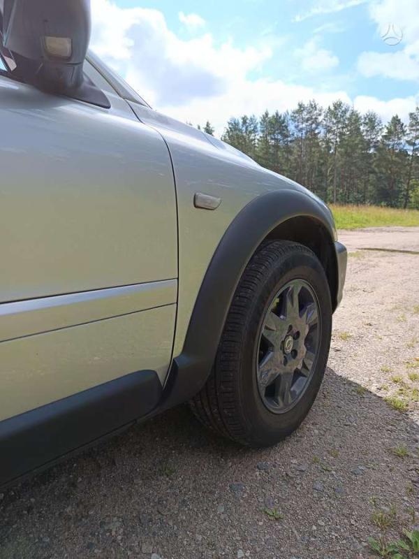 Pelēks Volvo XC70 2004 Viļņa, ar dzinēja tilpumu 2.40 L un nobraukumu 322 tūkst. km par 3400 €, foto 6 vietnē AUTOMOTO.COM.LV