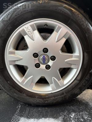 Pelēks Volvo XC70 2004 Rīga, ar dzinēja tilpumu 2.40 L un nobraukumu 409 tūkst. km par 2450 €, foto 8 vietnē AUTOMOTO.COM.LV