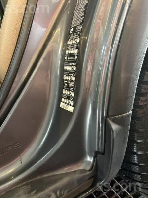 Pelēks Volvo XC70 2004 Rīga, ar dzinēja tilpumu 2.40 L un nobraukumu 409 tūkst. km par 2450 €, foto 10 vietnē AUTOMOTO.COM.LV