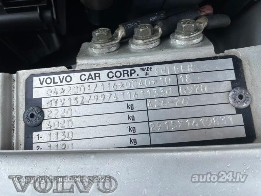 Pelēks Volvo XC70 2004 Tallina, ar dzinēja tilpumu 2.40 L un nobraukumu 240 tūkst. km par 5390 €, foto 23 vietnē AUTOMOTO.COM.LV