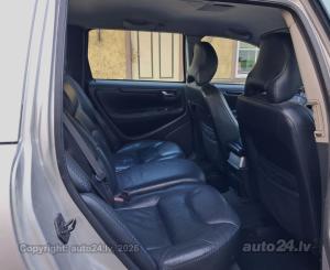 Pelēks Volvo XC70 2004 Paide, ar dzinēja tilpumu 2.40 L un nobraukumu 0 tūkst. km par 4450 €, foto 10 vietnē AUTOMOTO.COM.LV