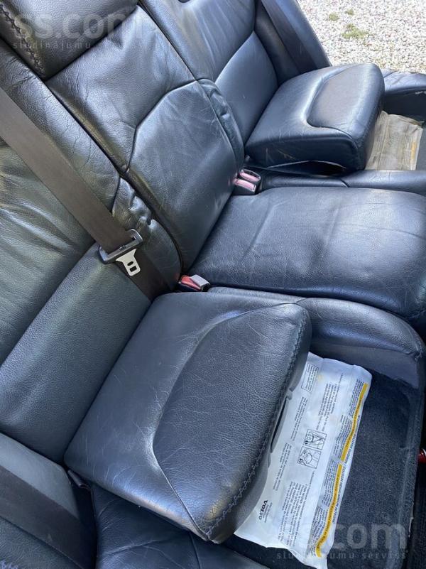 Pelēks Volvo XC70 2004 Liepāja, ar dzinēja tilpumu 2.40 L un nobraukumu 510 tūkst. km par 2050 €, foto 8 vietnē AUTOMOTO.COM.LV