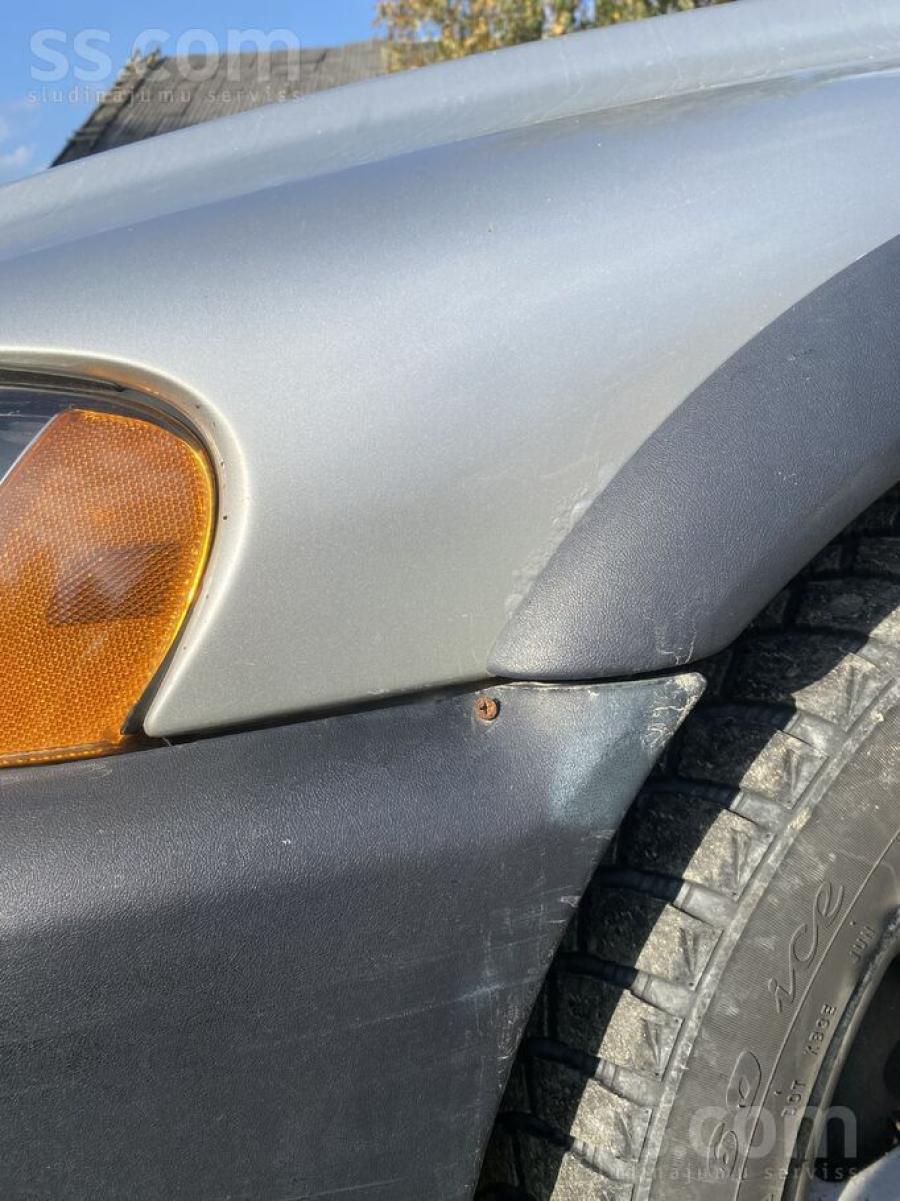Pelēks Volvo XC70 2004 Liepāja, ar dzinēja tilpumu 2.40 L un nobraukumu 510 tūkst. km par 2050 €, foto 11 vietnē AUTOMOTO.COM.LV