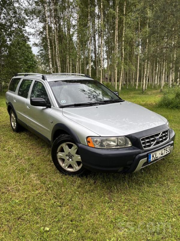 Grey Volvo XC70 2005 in Rezekne, with an engine capacity of 2.40 L and mileage of 256 thousand km for 4000 €, photo 1 on AUTOMOTO.COM.LV